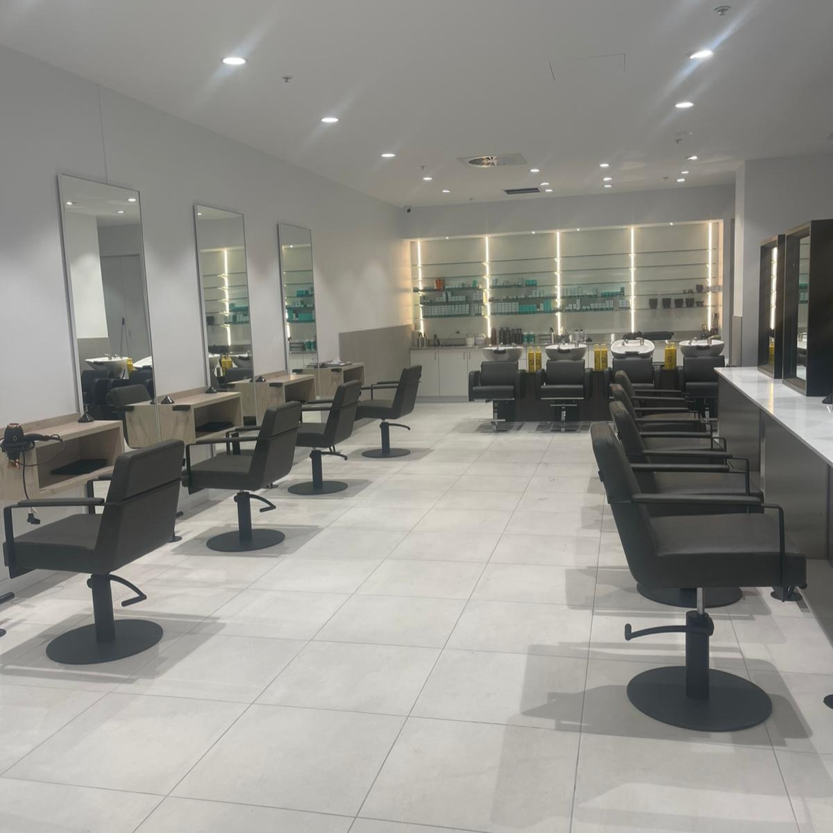 Hairdresser Erina Fair - Hair Colosseum